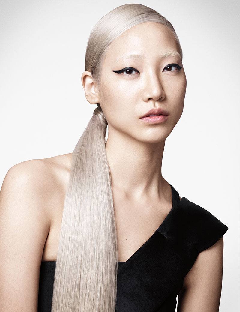 How To Make The Perfect Ponytail In 5 Steps I Redken Canada